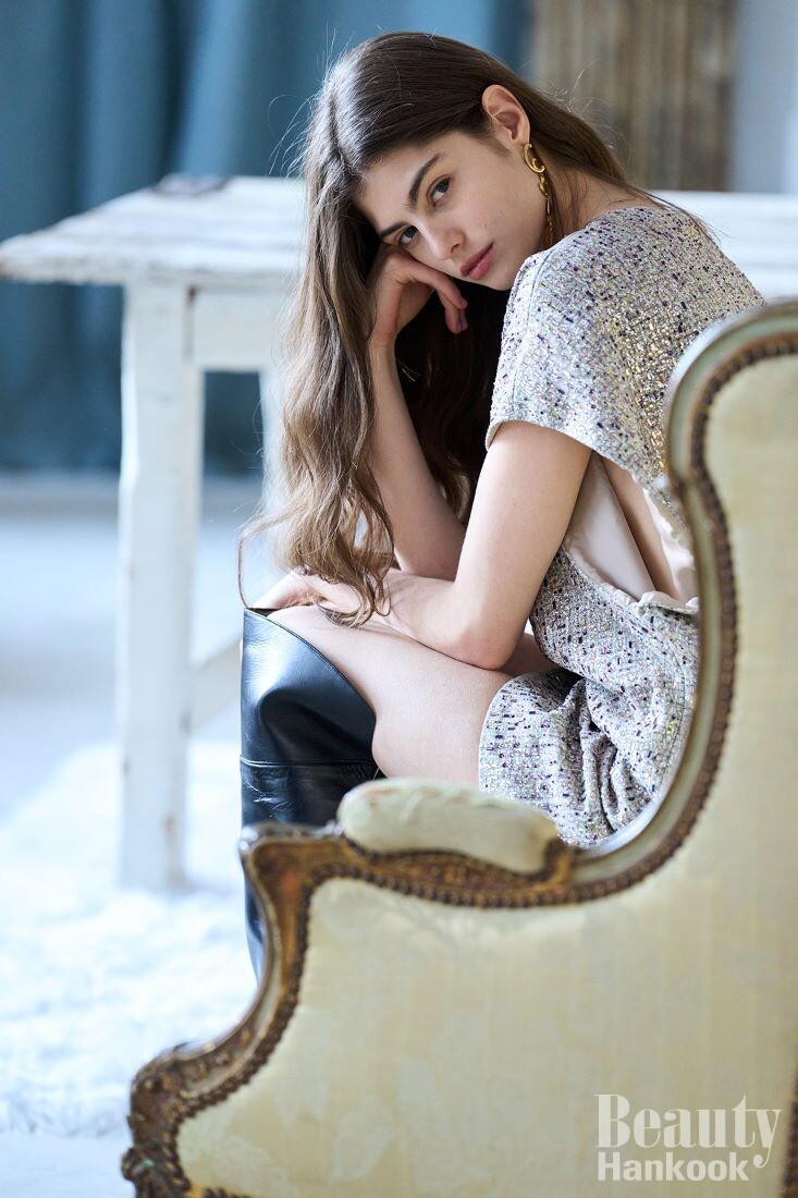 "We create clothes that leave a lasting impression"… CAHIERS, Sculptur – fasfas